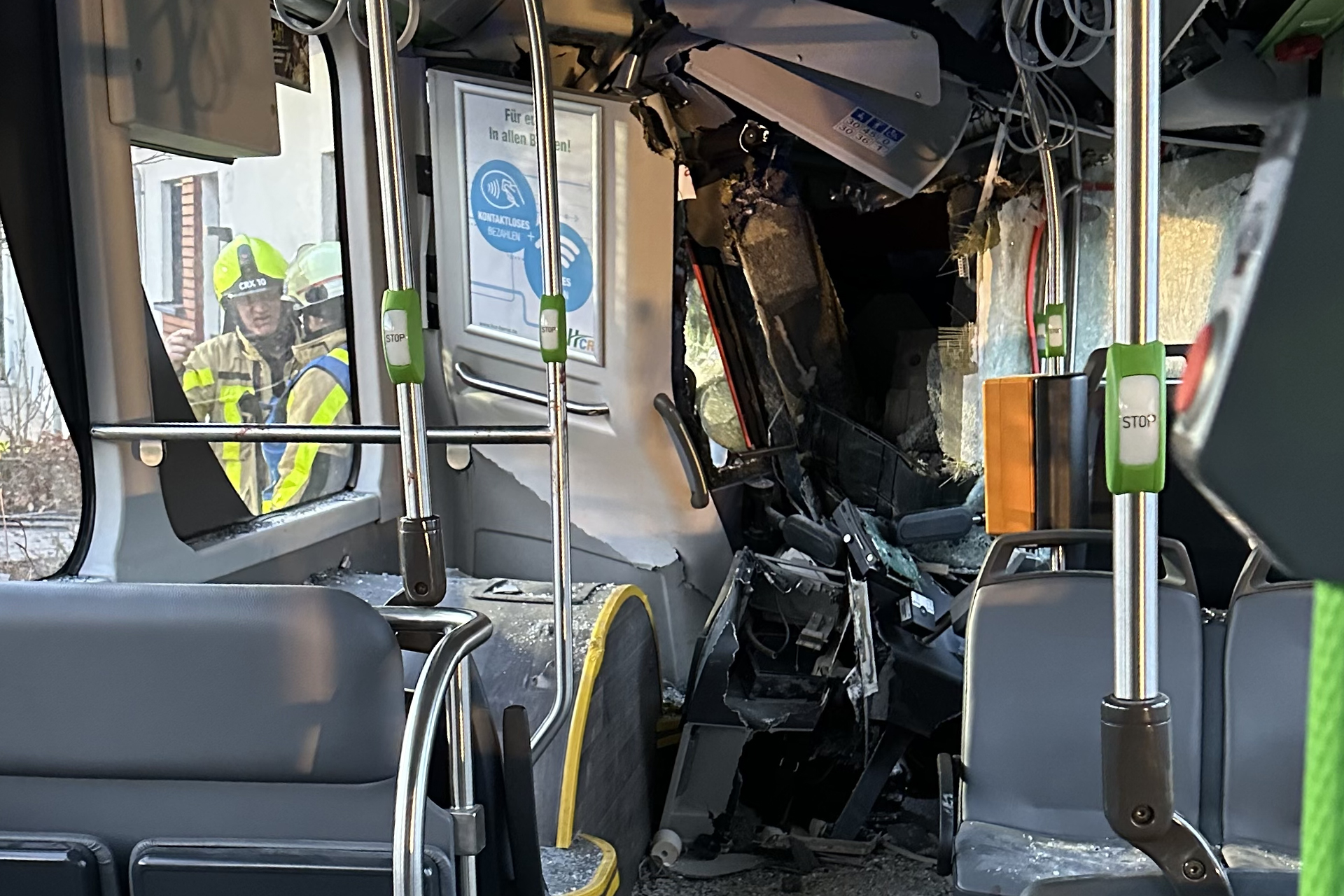 CRS Case study: electric bus crashes into house - Moditech